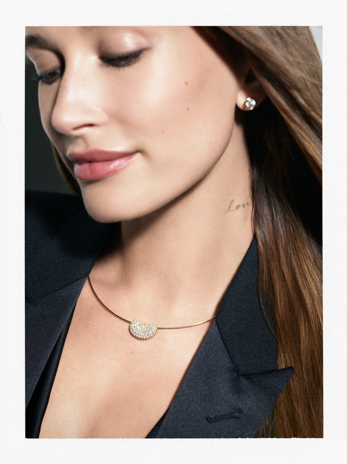 Tiffany & Co. Debuts Its 2022 Holiday Campaign, Re-envisioning Andy ...