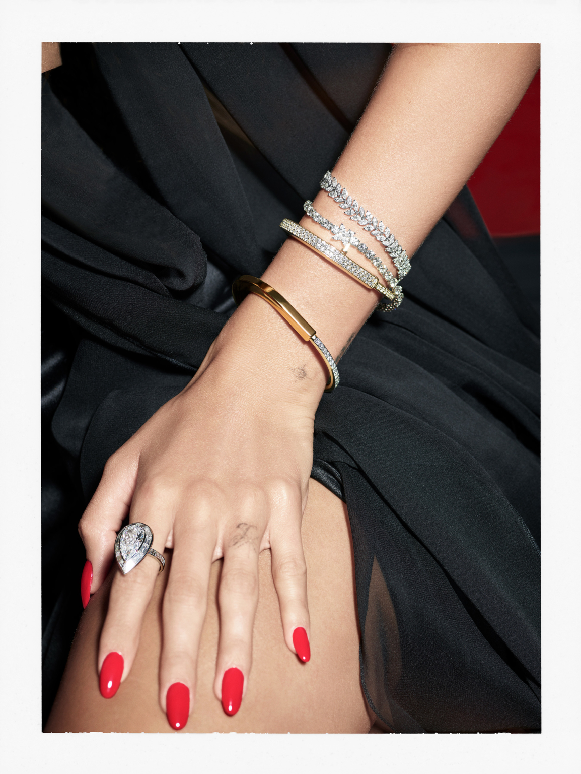 Tiffany & Co. Debuts Its 2022 Holiday Campaign, Re-envisioning Andy ...