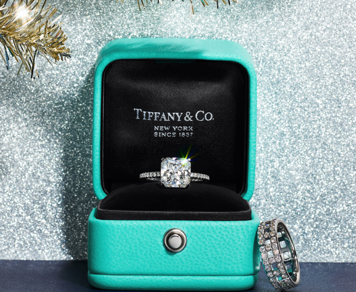 Tiffany & Co. Celebrates the 2022 Holiday Season with Capsule ...