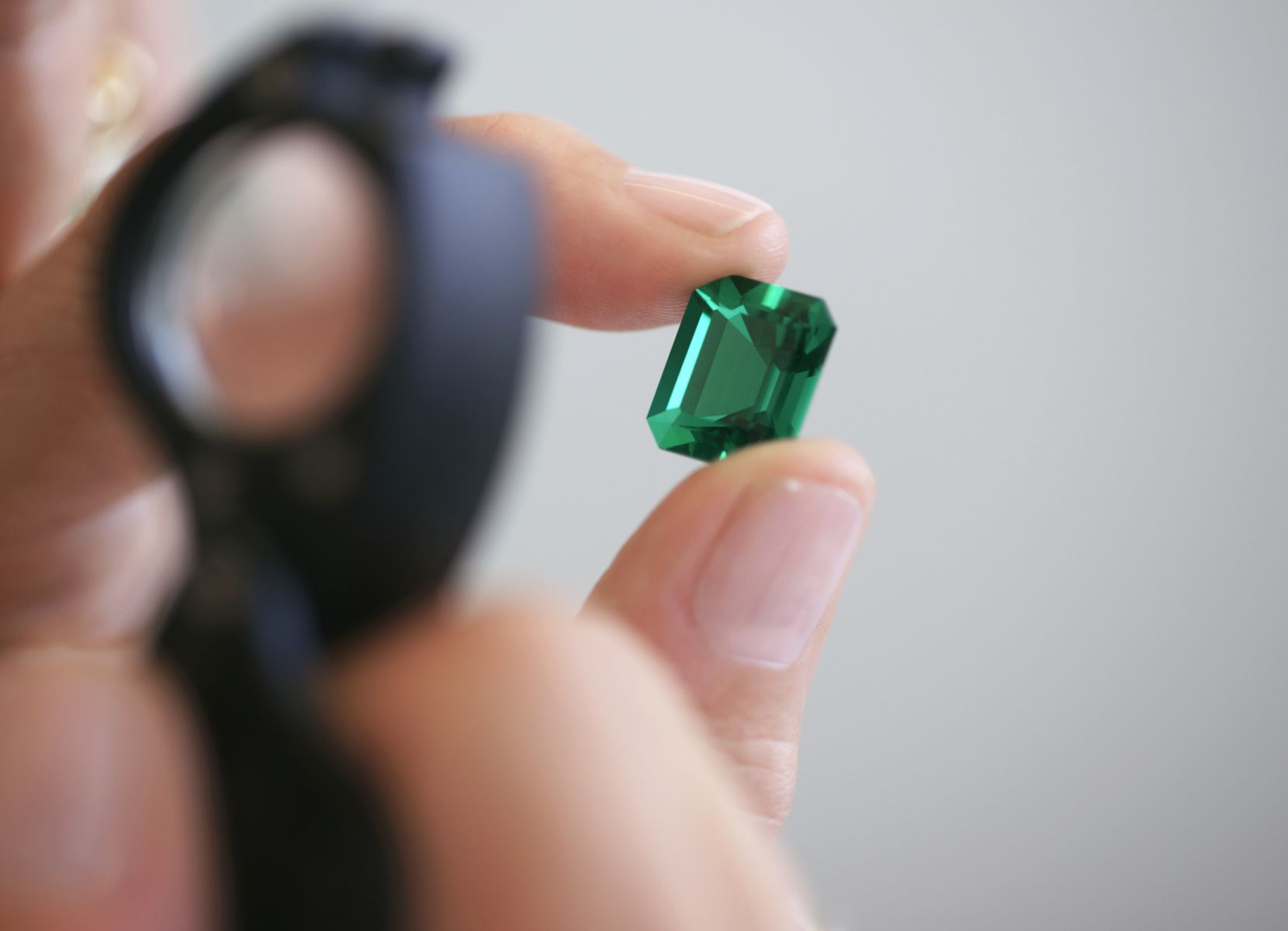 Tiffany & Co. Acquires Rare ‘Tiffany Muzo Emerald’ of Over 10 Carats ...